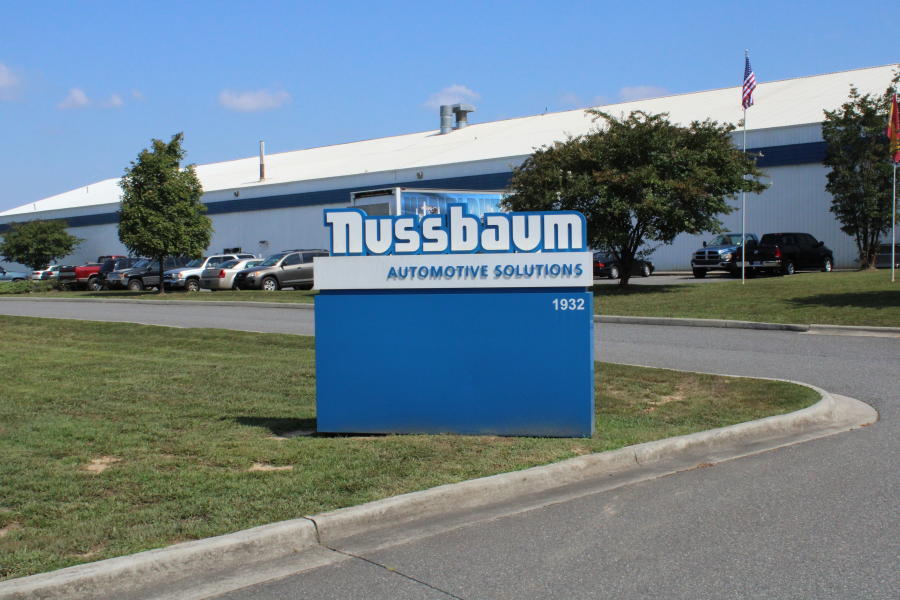 Automotive lifts » Lifts for car workshops - Made in Germany for over ...